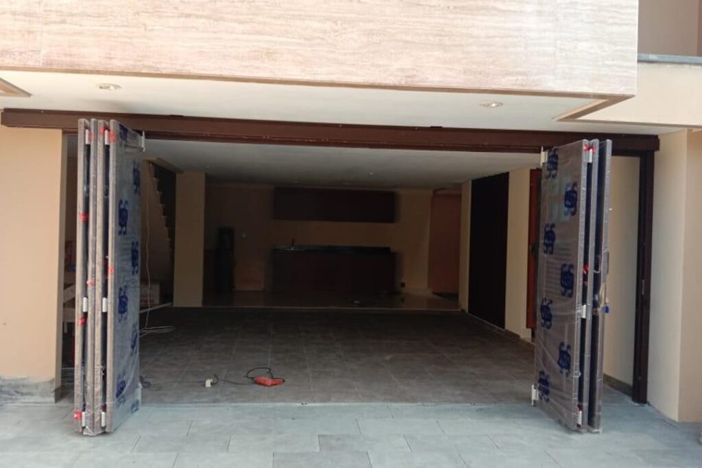 Pintu Garasi Henderson dan Pintu Garasi WINA Tips merawatnya